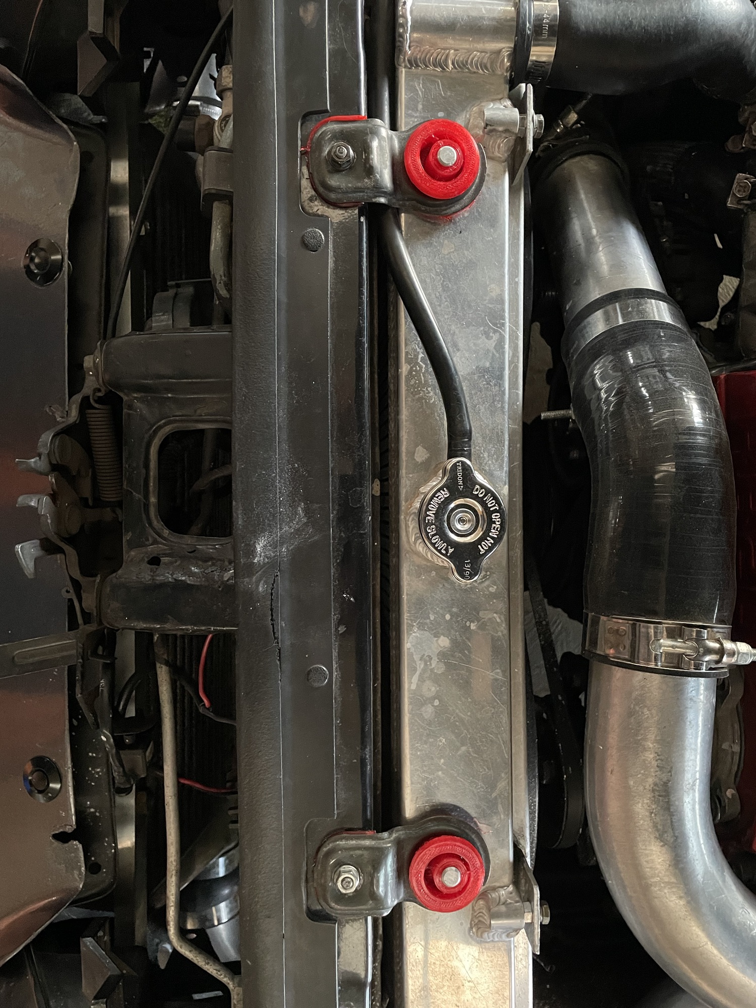 Nissan Skyline R32 Upper Radiator Bush – RK Engineered.